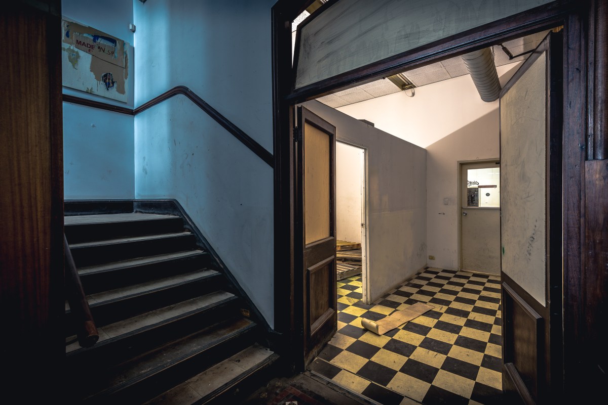 Urban Exploration: Darling Building. – AUTOPSY OF ADELAIDE